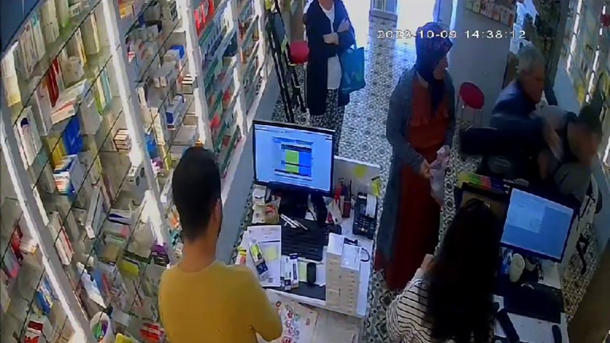 Esenyurt'taki eczanede alacak kavgası - Ensonhaber