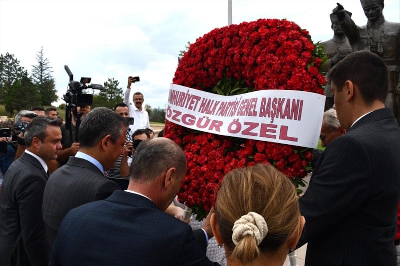CHP Genel Başkanı Özel 30 Ağustos etkinlikleri için Kütahya'da - Ensonhaber