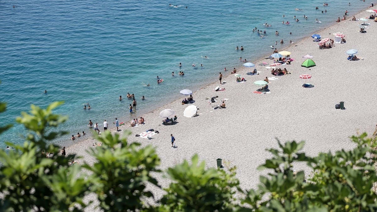 Antalya'ya bu yıl gelen turist sayısı 13,5 milyonu geçti - Ensonhaber