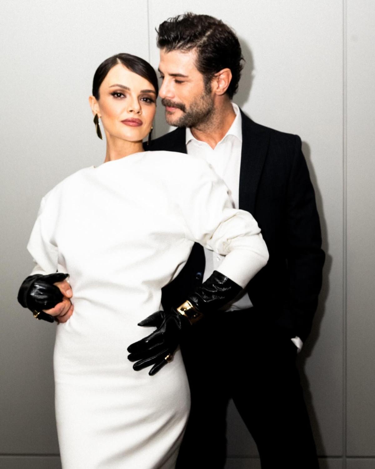 Sinem Ünsal ve Berk Cankat'tan romantizm dolu yeni pozlar - Ensonhaber