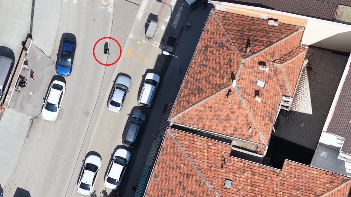 Kırıkkale'de denetimden kaçan ehliyetsiz sürücü dronla adım adım takip ...
