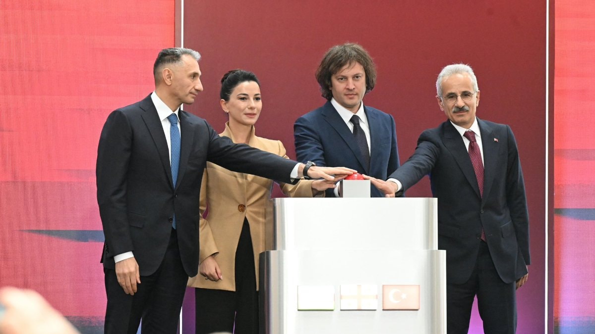 BTK Hattı’nda yeni dönem: Orta Koridor’a Bakü-Tiflis-Kars desteği ...