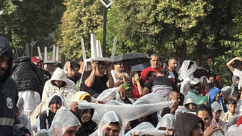 Hatay'da milli maç heyecanı yağmura rağmen sürdü - Ensonhaber