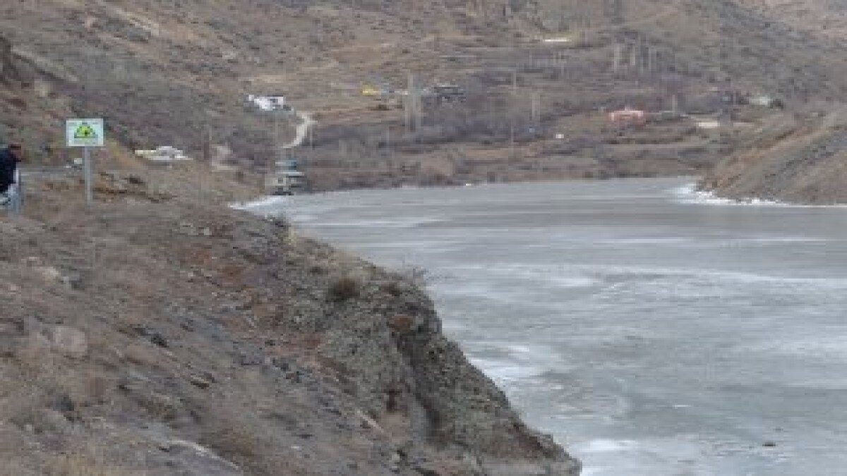 Türkiye’nin en hızlı akan nehri olan Çoruh buz tuttu - Ensonhaber