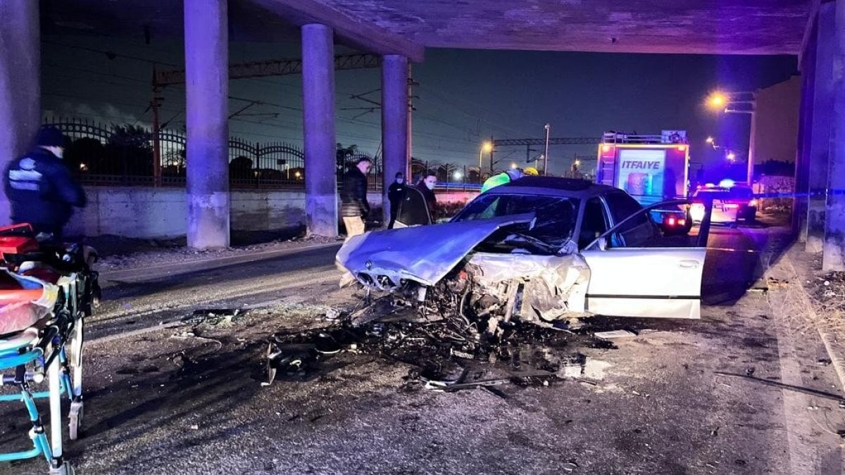 Eskişehir'de otomobil köprü boşluğuna düştü: 1 ölü, 3 yaralı - Ensonhaber