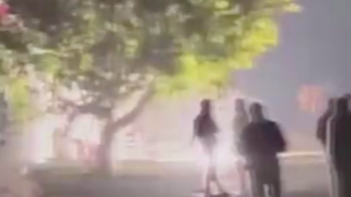 Arnavutköy'de elektrik kabloları patladı - Ensonhaber